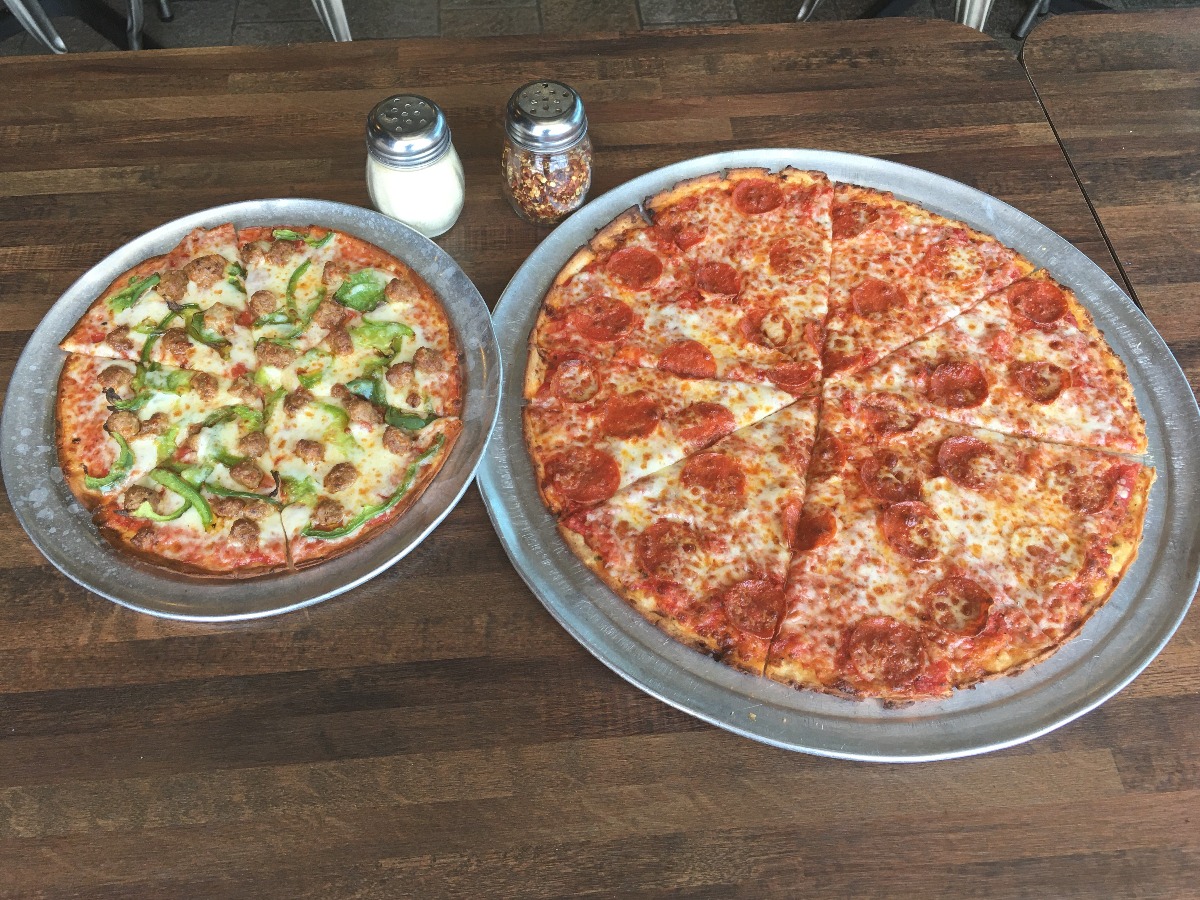 Venezia's | PHX Magazine Best of the Valley 2021 | New York Style Pizza ...